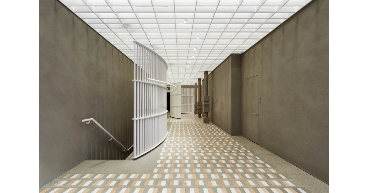 Self-Portrait Concept Store — Casper Mueller Kneer Architects